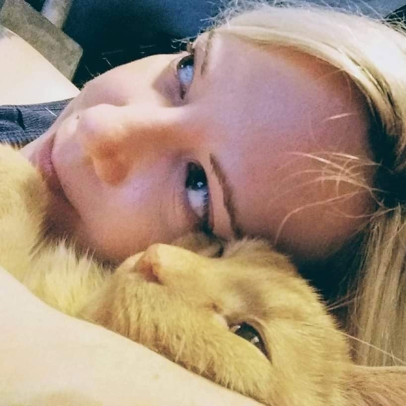 Sarah | Pet sitter in Toronto | Pawshake.ca